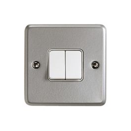 MK Metalclad K3592ALM 10A 2 Gang SP 2 Way Switch